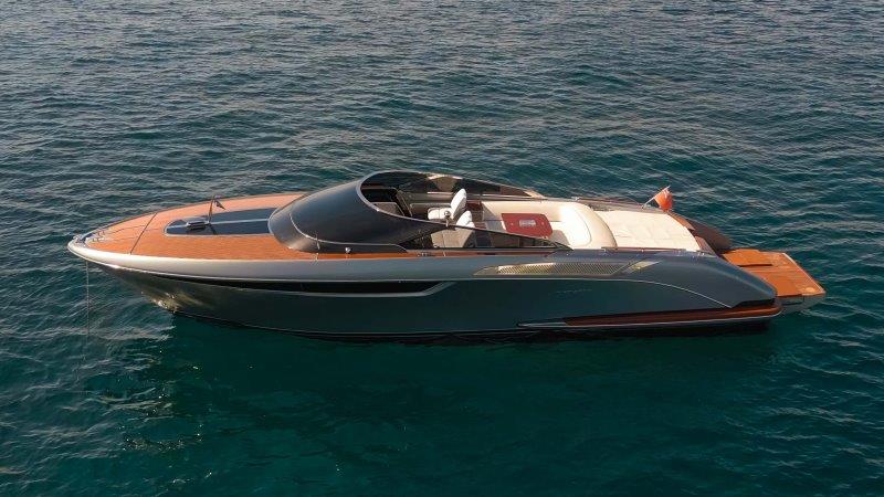 2020 | RIVA 38' RIVAMARE | Ferretti Preowned Web site