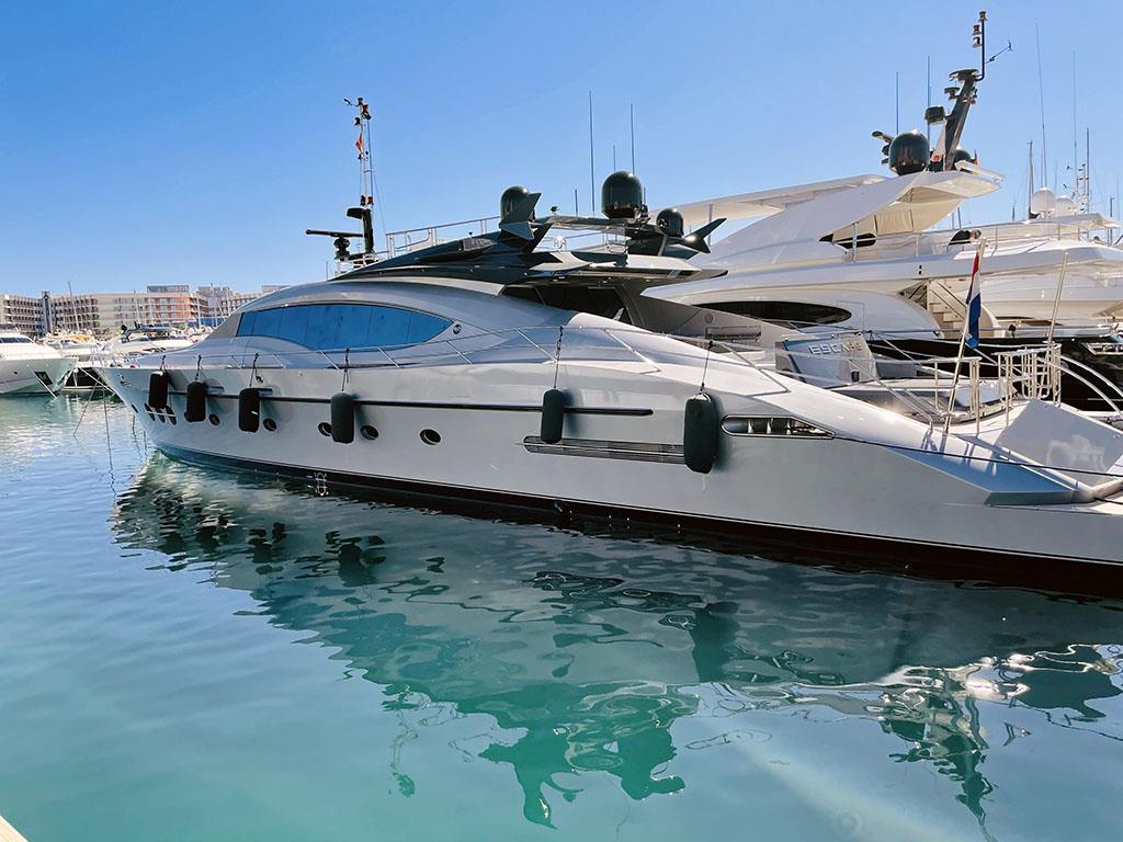 2005 | PALMER JOHNSON 120 | Ferretti Preowned Web site