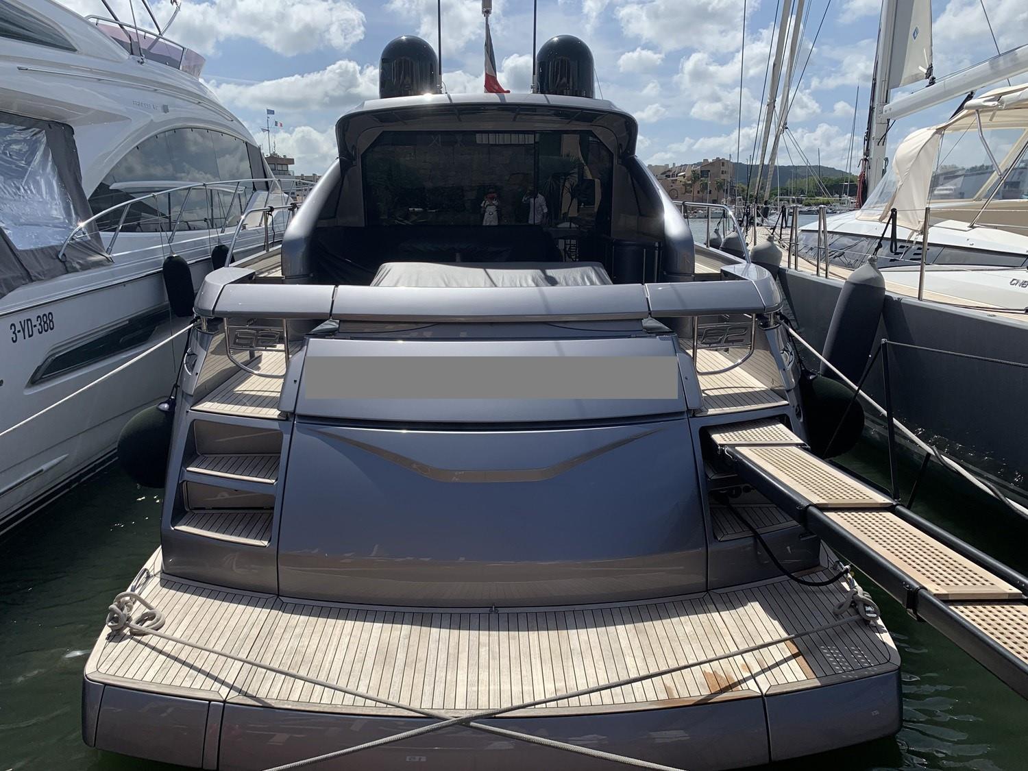 2020 | PERSHING 62' | Ferretti Preowned Web site