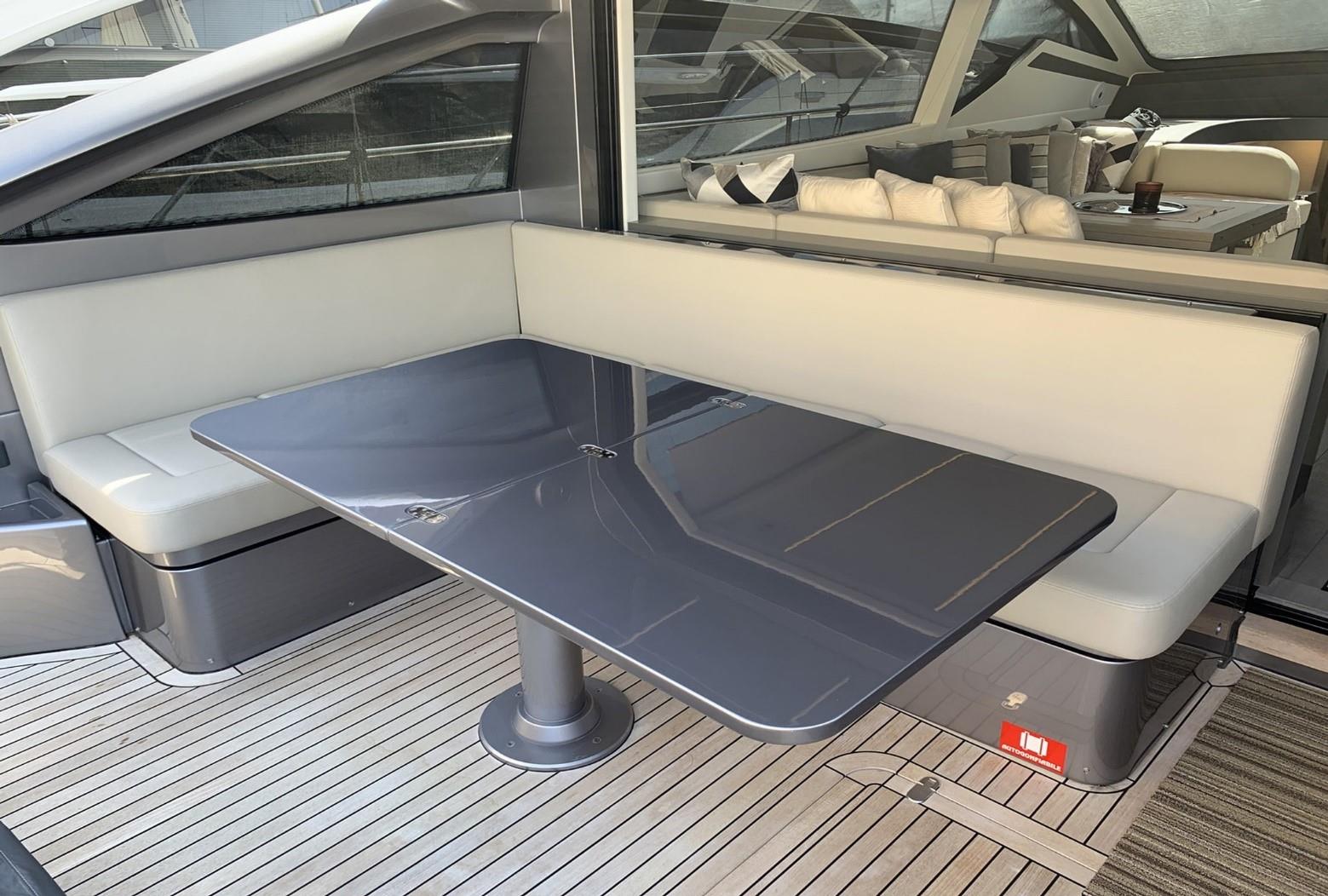 2020 | PERSHING 62' | Ferretti Preowned Web site