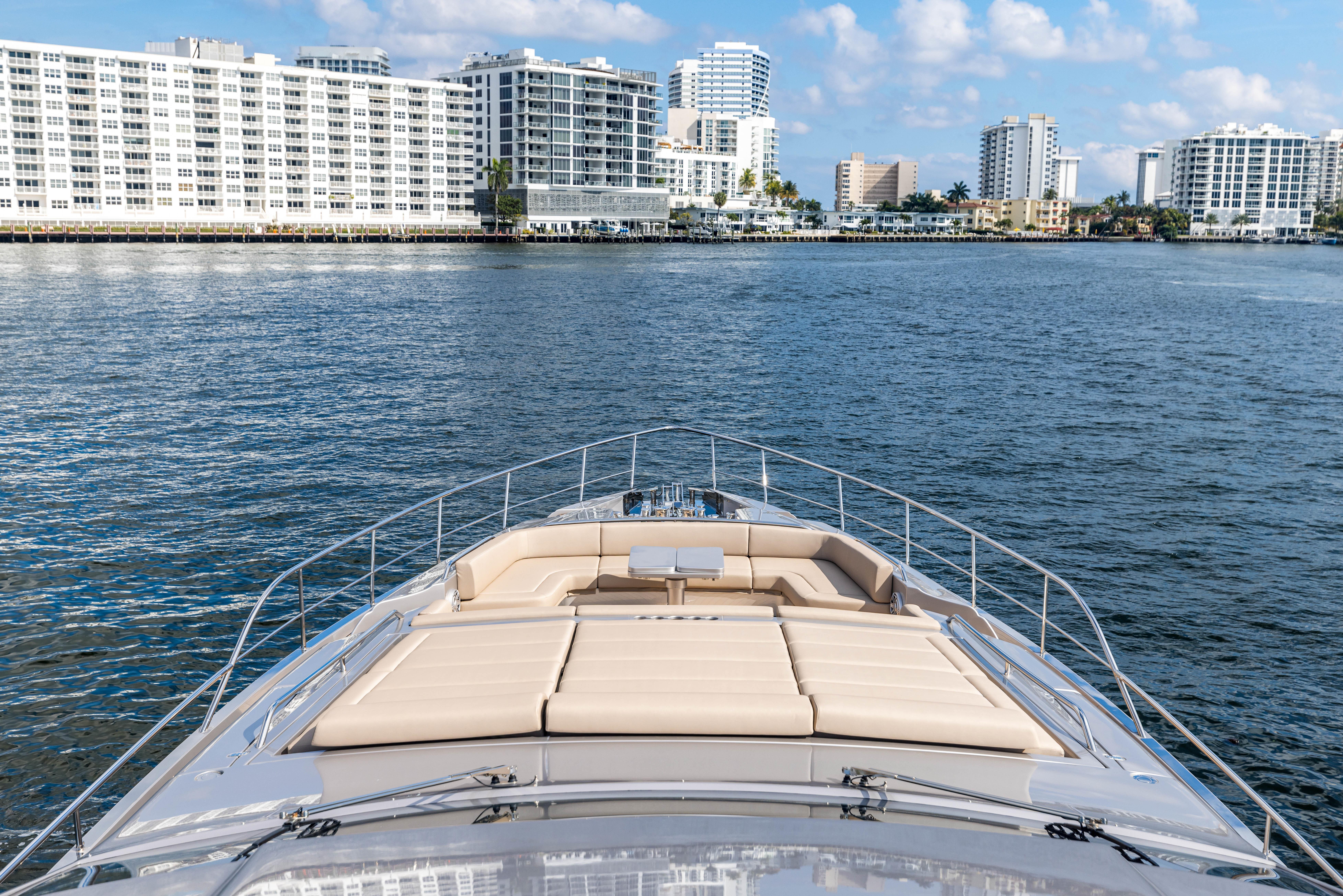 PERSHING 9X - Yacht for sale - Ferretti Group America