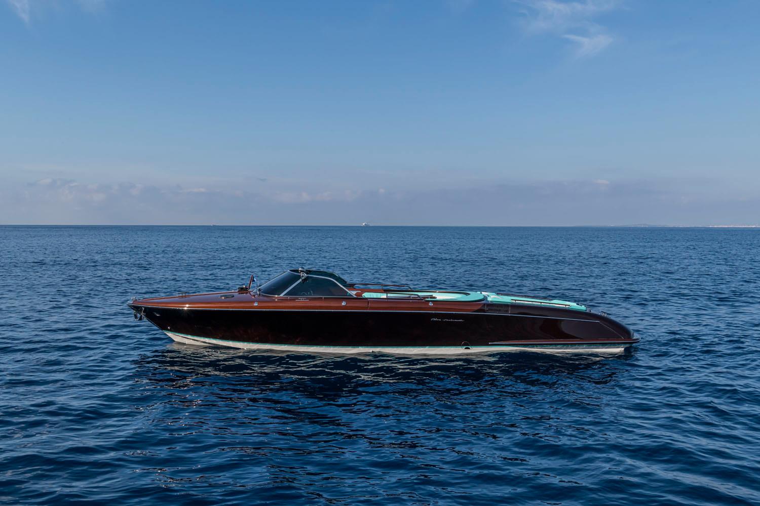 2022 | RIVA ANNIVERSARIO | Ferretti Preowned Web site
