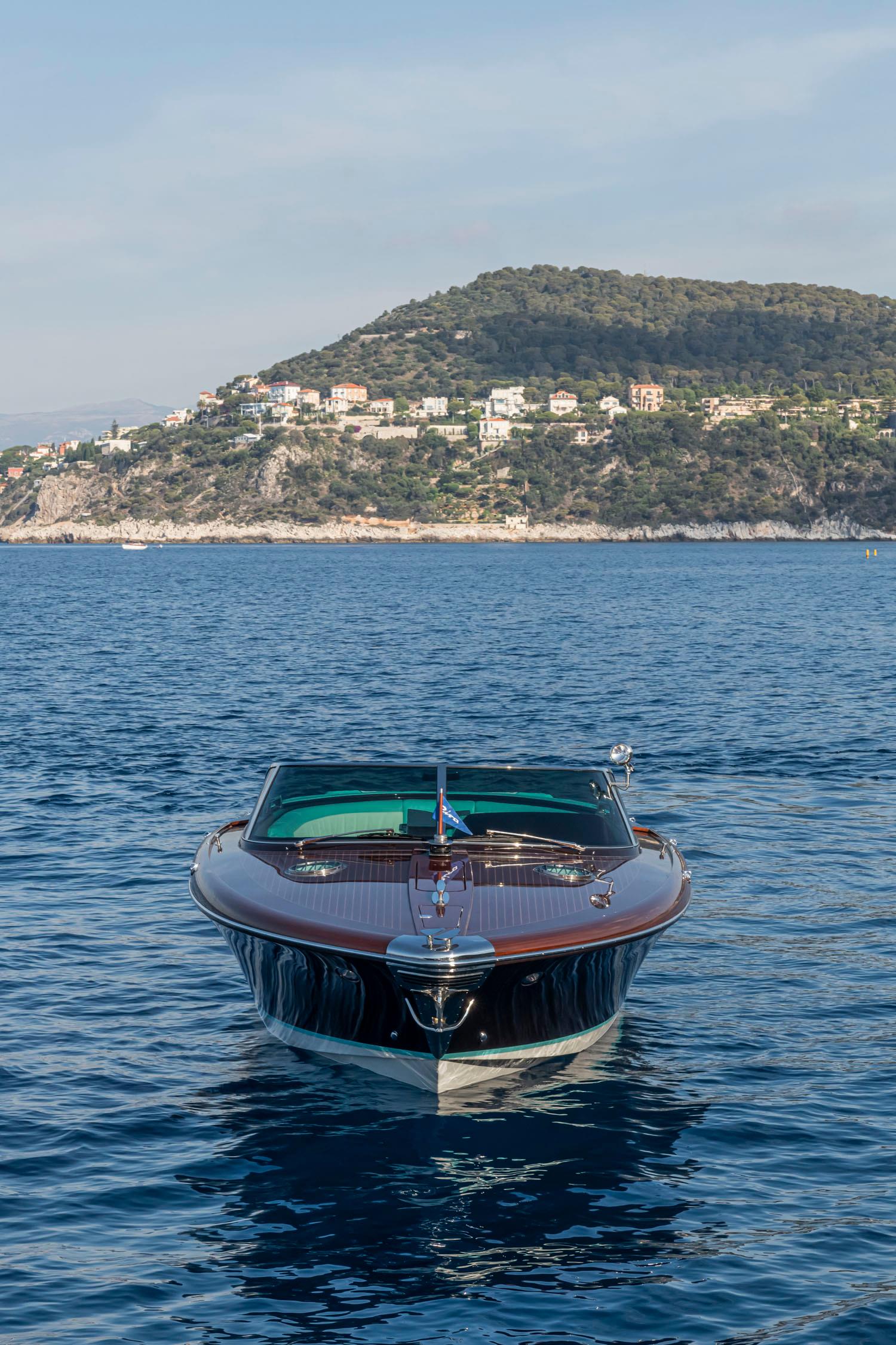 2022 | RIVA ANNIVERSARIO | Ferretti Preowned Web site