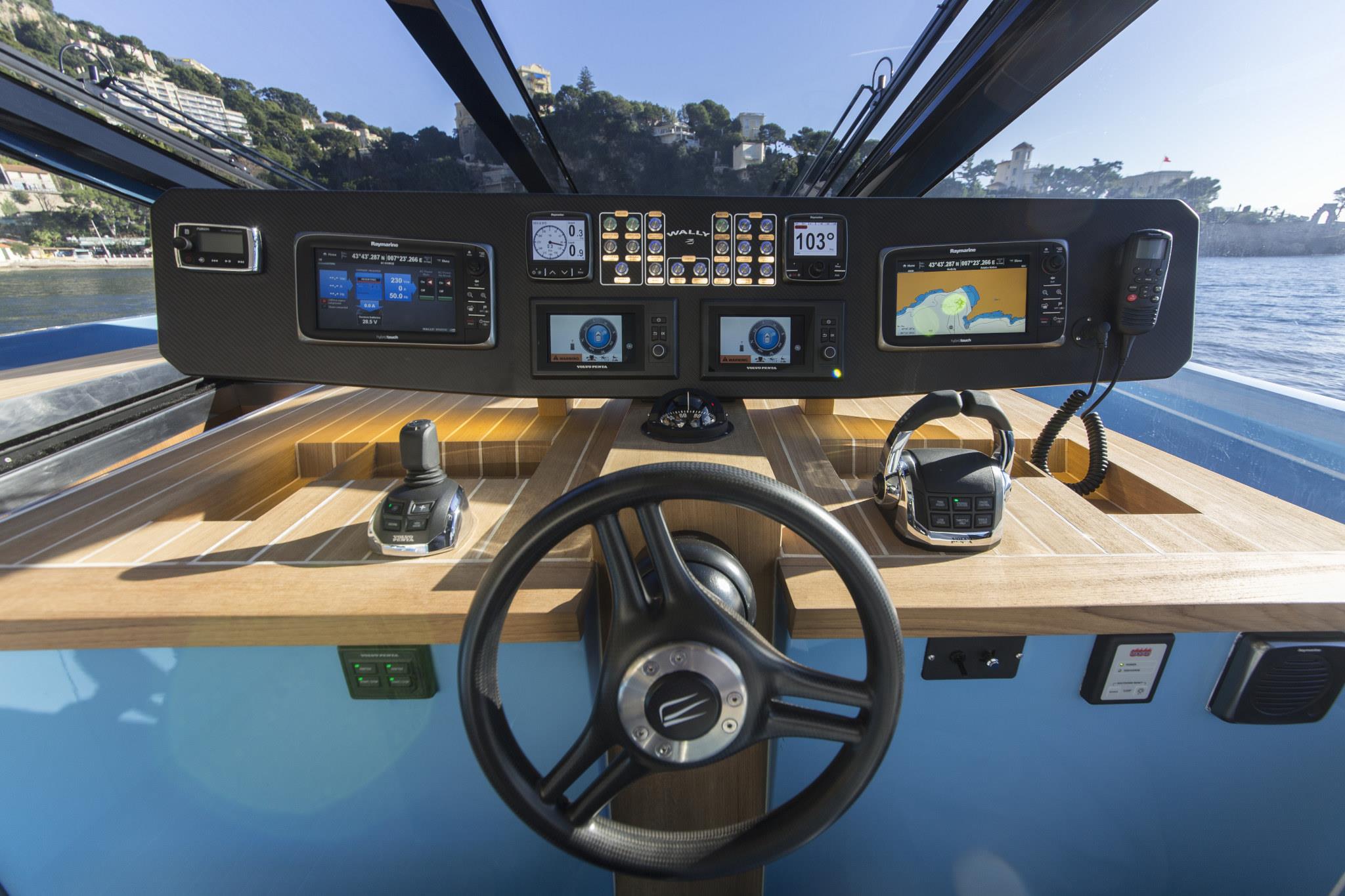 2015 | WALLY WALLYPOWER 52' | Ferretti Preowned Web site