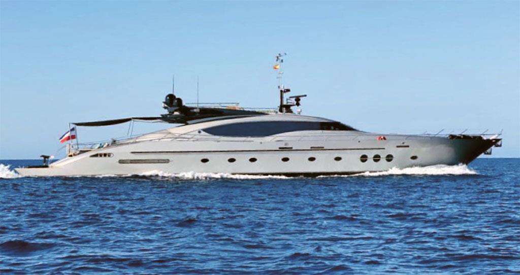 2005 | PALMER JOHNSON 120 | Ferretti Preowned Web site